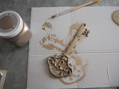 Connoisseur of Creativity: DIY Skeleton Key Wall Decor