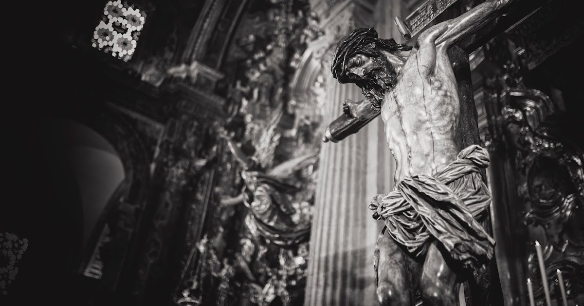 A Modern Grace: What a Broken Crucifix Teaches Me