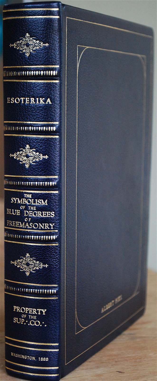 The Joe and Jill Chronicles: Binding Beauty: Masonic Books
