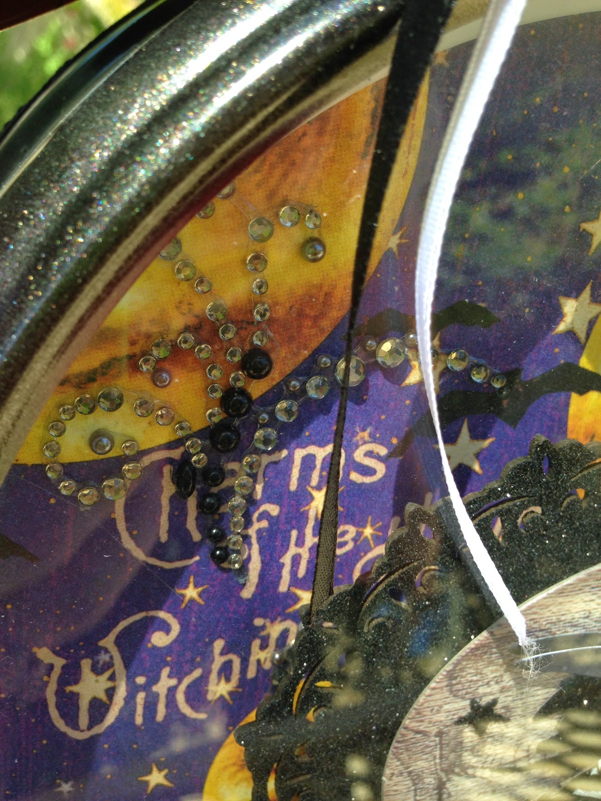 Two Mad Dahlias: The Witching Hour Clock