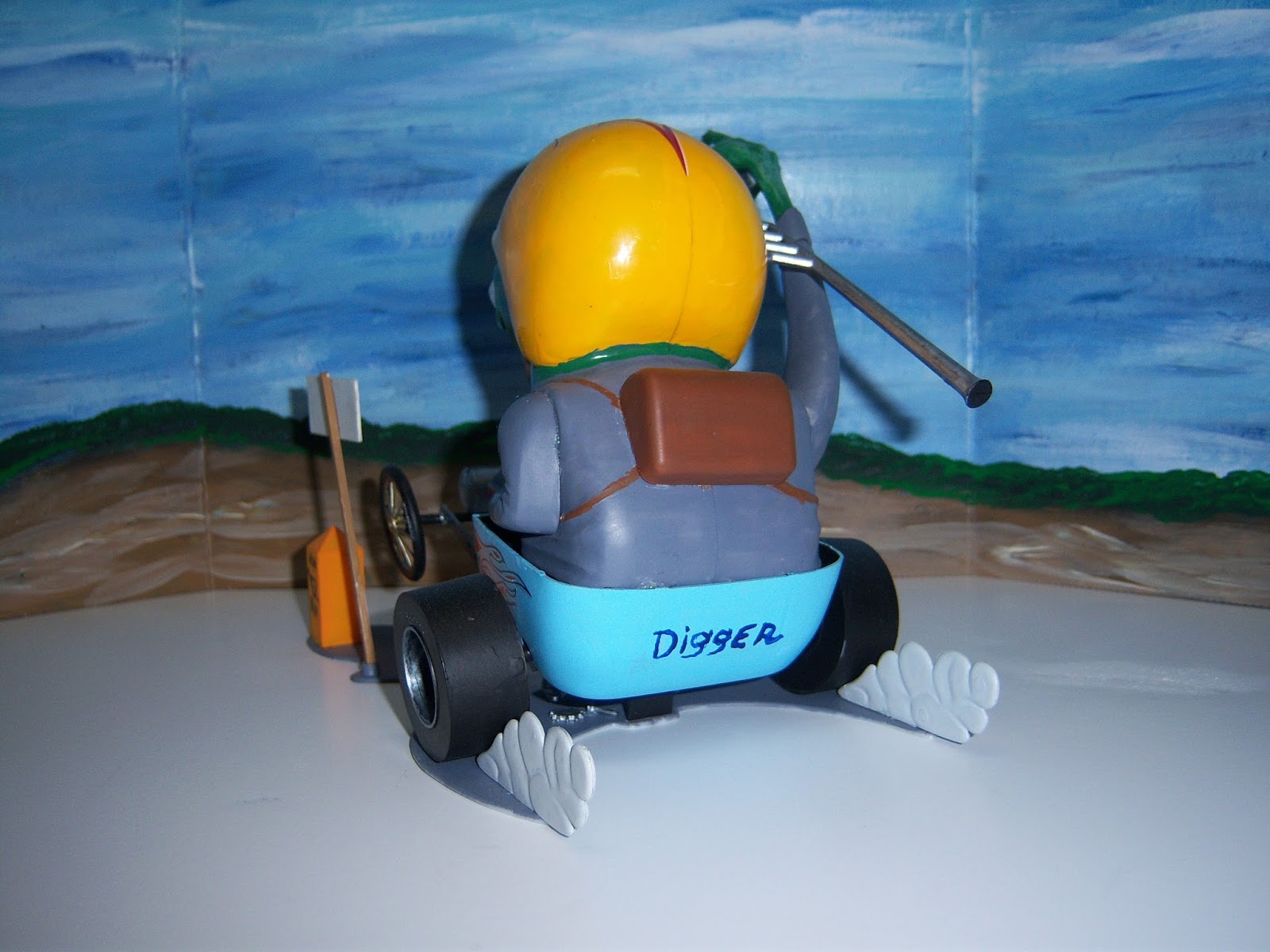 Weird-Ohs: Digger the Way Out Dragster | Weird Fantastic Toy Adventures