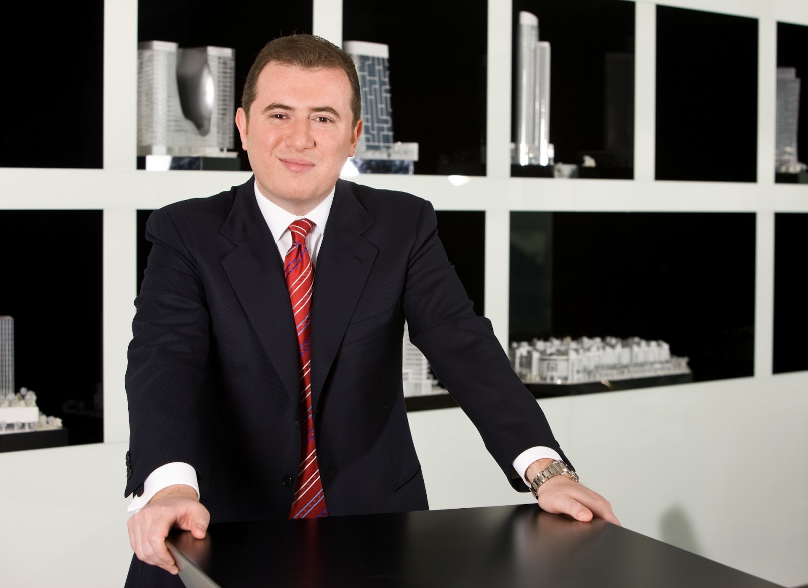 Dubai Constructions Update by Imre Solt: While announcing its ...