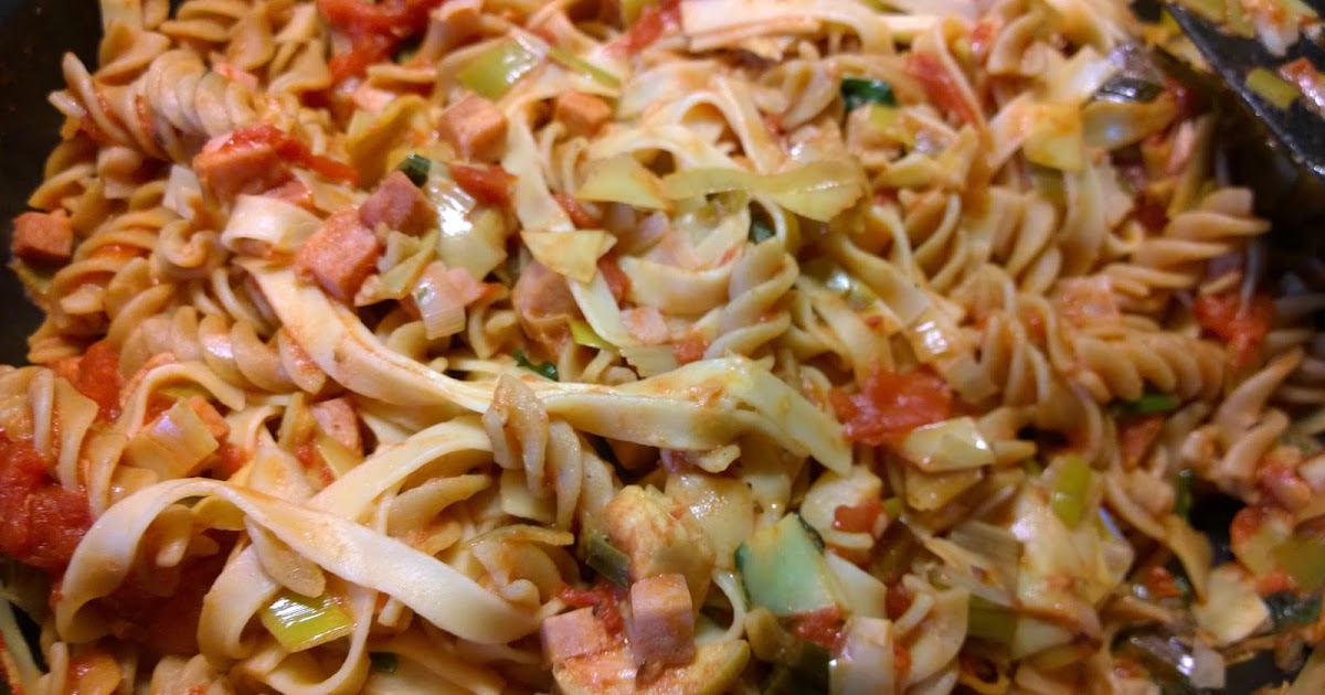 Kotikok(k)eiluja: Artisokka-kinkkupasta