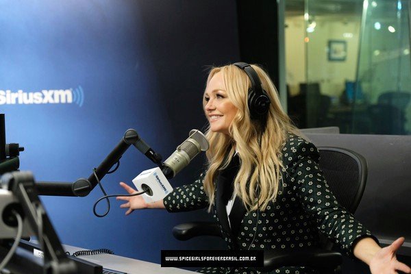 Fotos: Emma en Sirius XM (4/12)