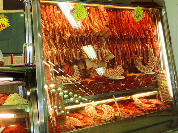 IMPÉRIO DAS CARNES: O açougue sobre um novo olhar