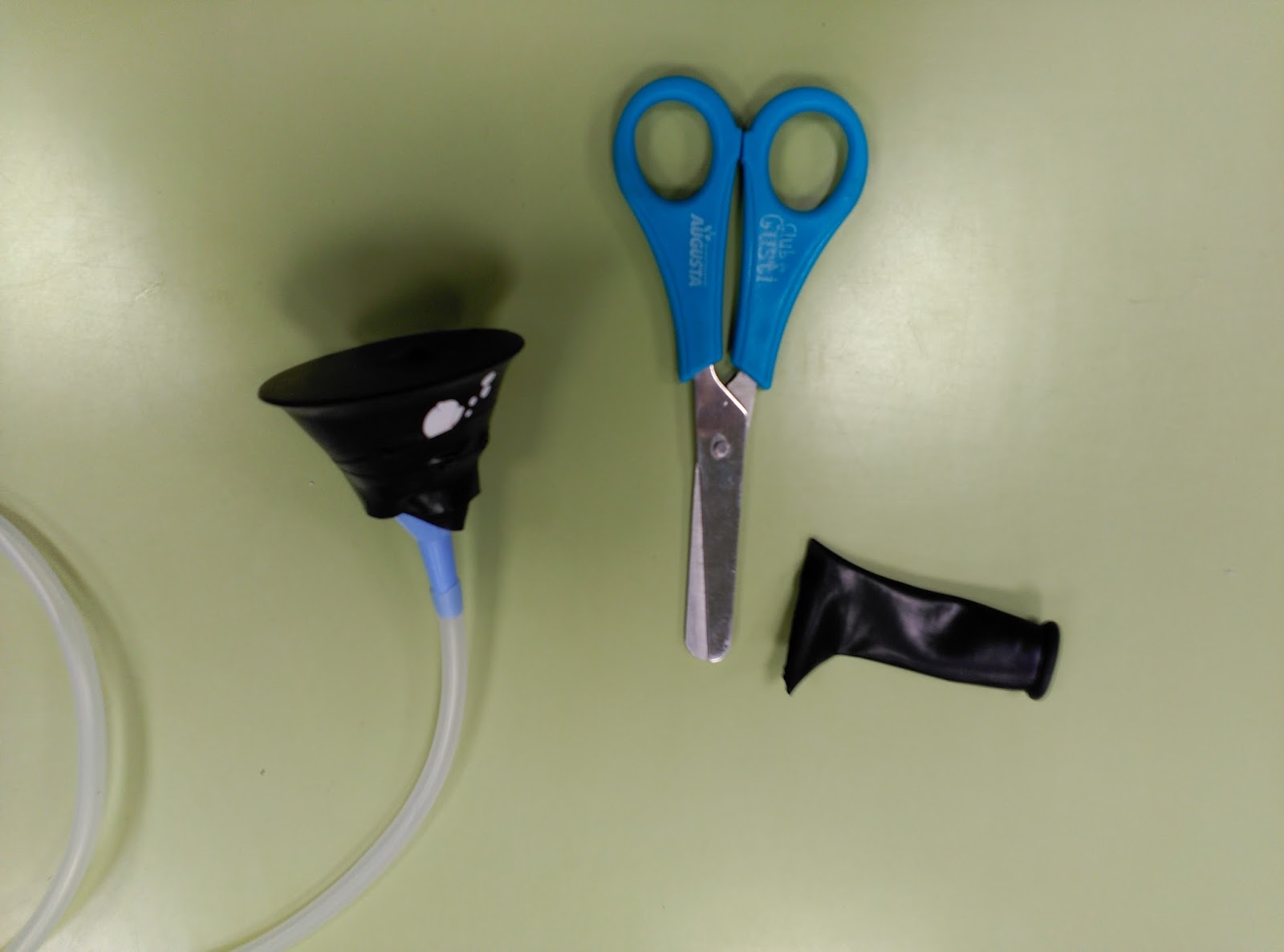 CEIP VALDESPARTERA: el blog del cole: Make a Stethoscope