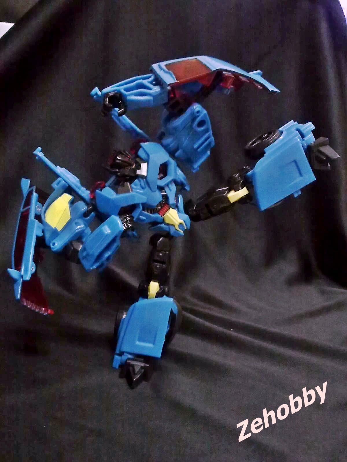 Zehobby: ~ Transformers Prime Rumble (Robot mode)