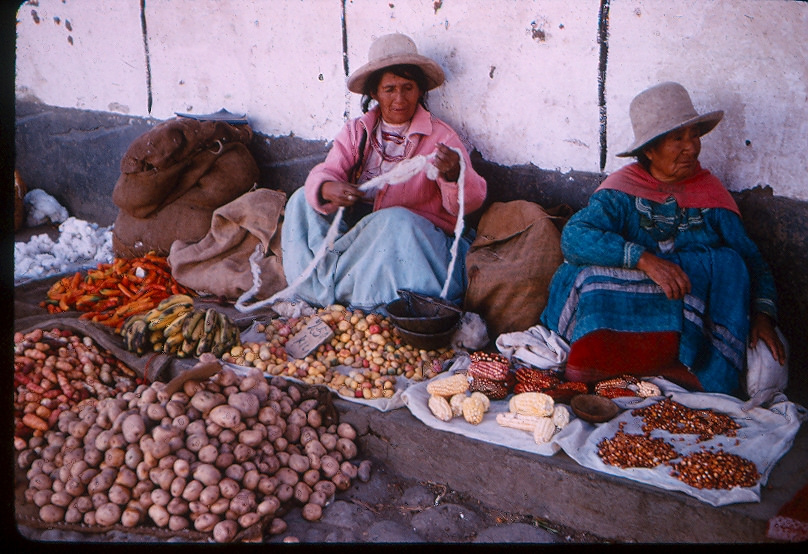 45 Vivid Color Photos Document Everyday Life of Peru in the 1960s ...
