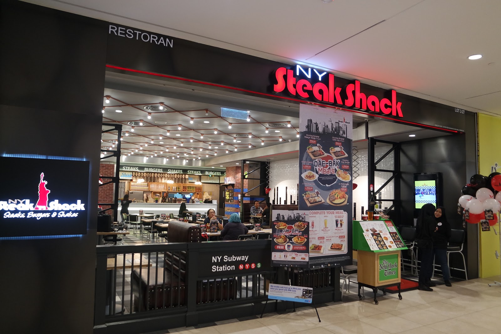RESTORAN NY STEAK SHACK MERAIKAN PEMINAT K-POP DENGAN DAEBAK MEALS