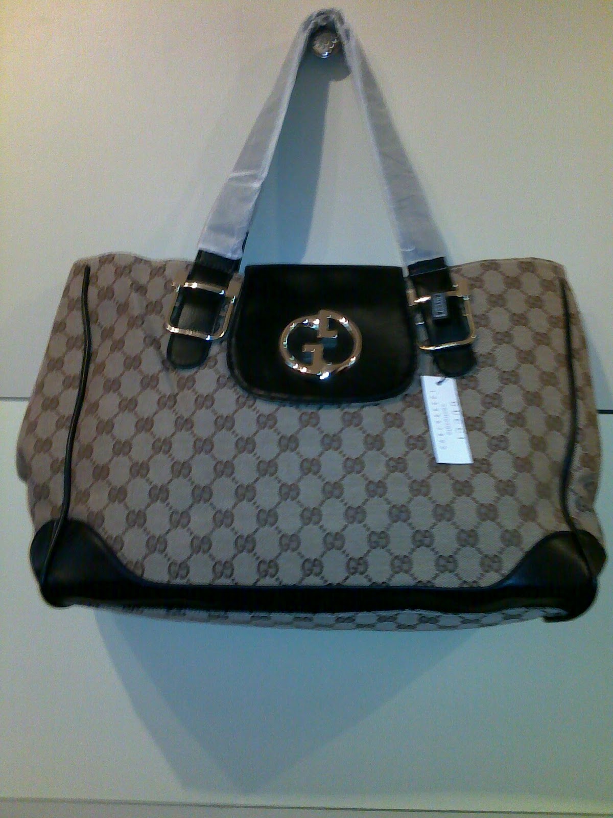 Geanta Gucci ~ ♀♂ Shoppings ♀♂
