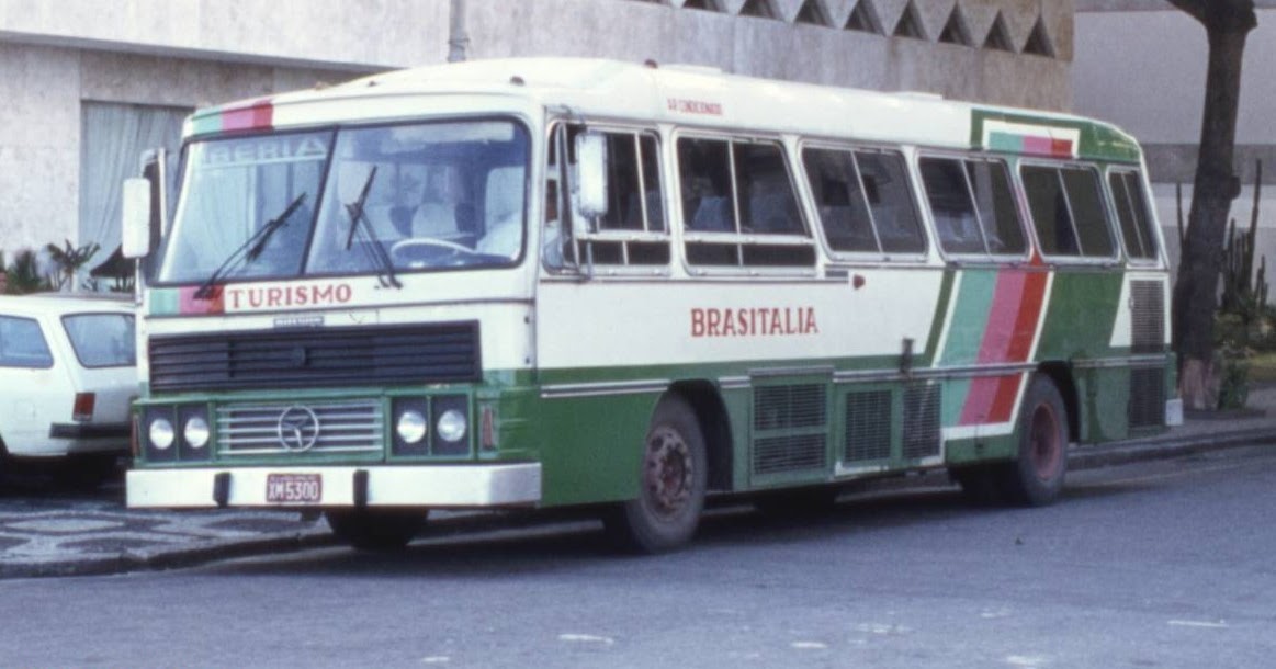 Classical Buses - Ônibus e Paisagens Urbanas