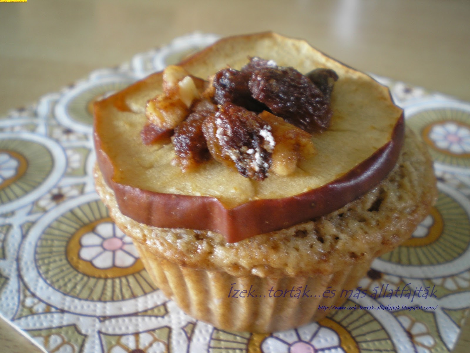 Ízek...torták...és más állatfajták: Almás muffin