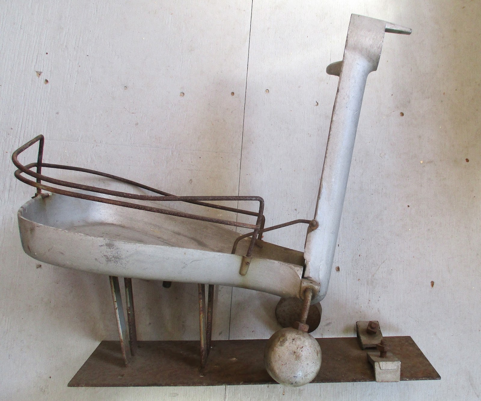 Dull Tool Dim Bulb: Mystery Item from Dull Tool Dim Bulb Dull Tool Dim Bulb: Mystery Item from Dull Tool Dim Bulb