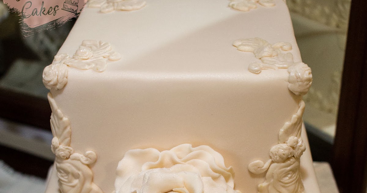 Delana's Cakes: Victorian Style Wedding Cake