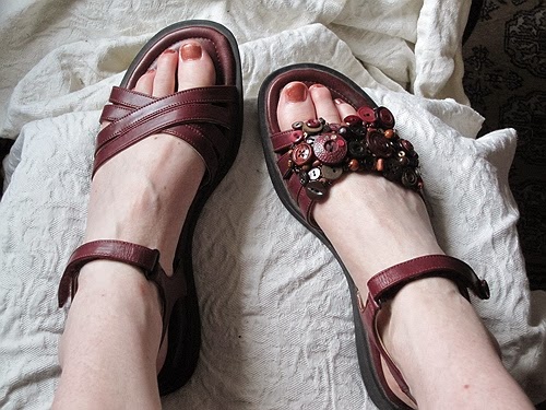 15 WAYS TO UPCYCLE SHOES | thee Kiss of Life Upcycling