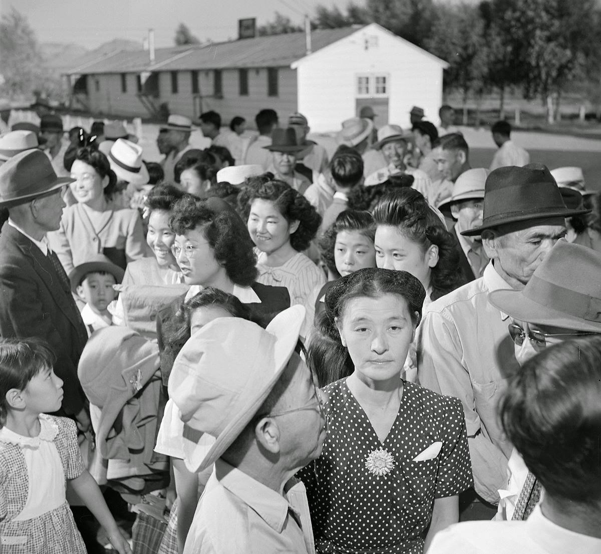 Pictures of the Internment of Japanese Americans During World War II ...