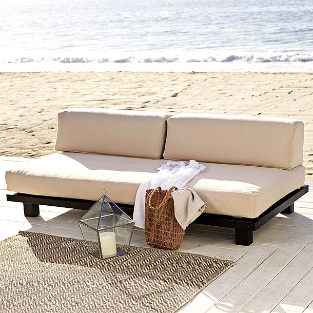 Exterior Design of Furniture:Comfortable Outdoor Sofa