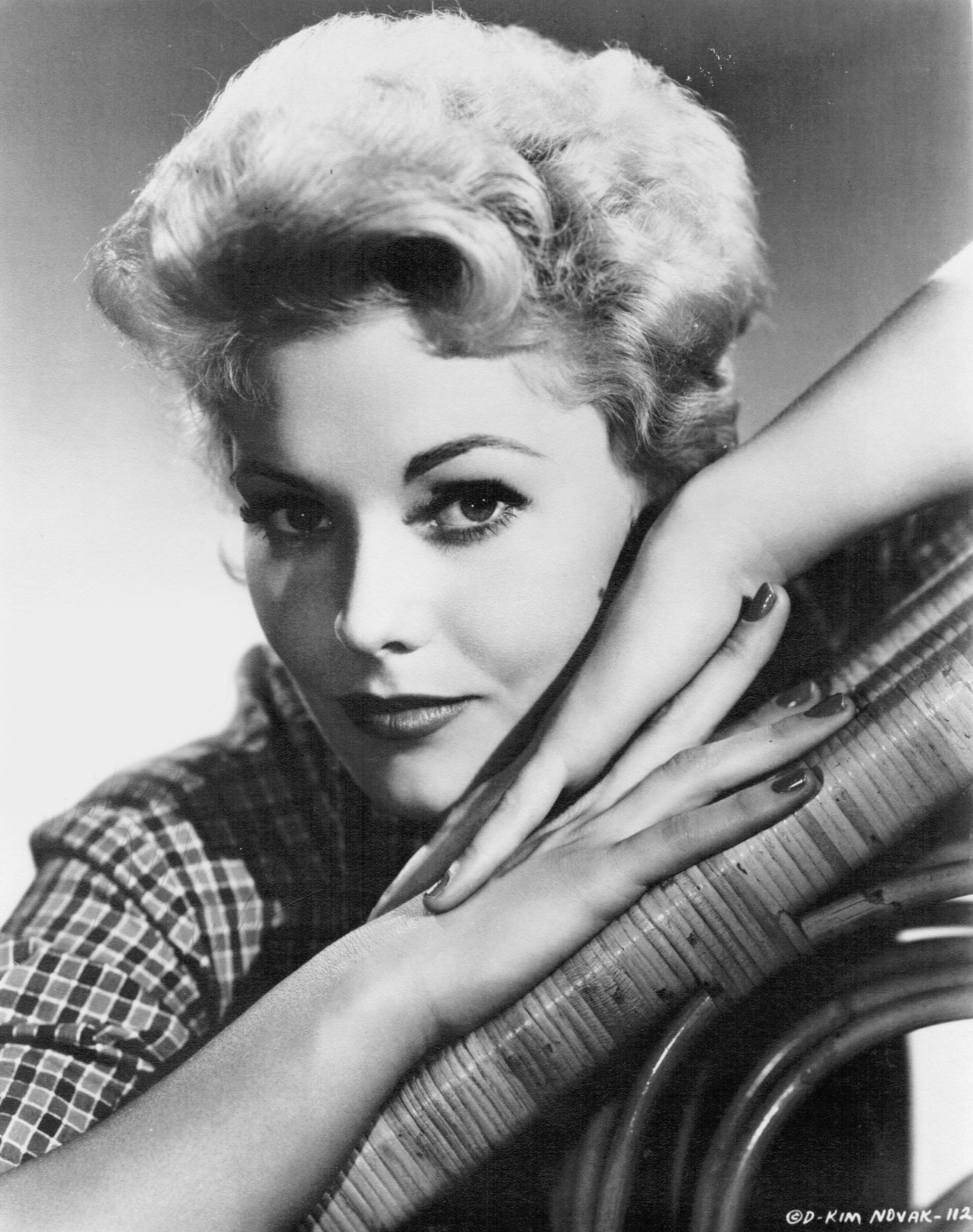 1000+ images about Kim Novak on Pinterest | Vertigo, Jeanne eagels and ...