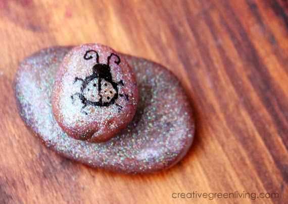 {Kid Craft} How to Make Fairy Rocks for Your Garden | Creative Green Living