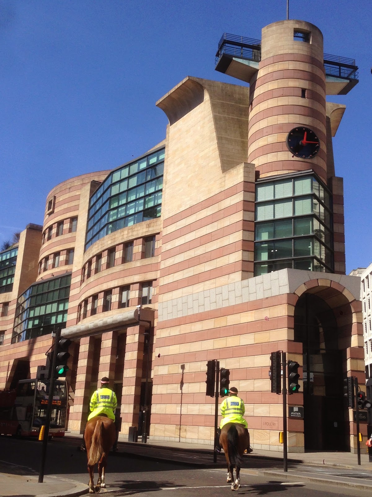 Post-War Architecture in London - A Walk through the City