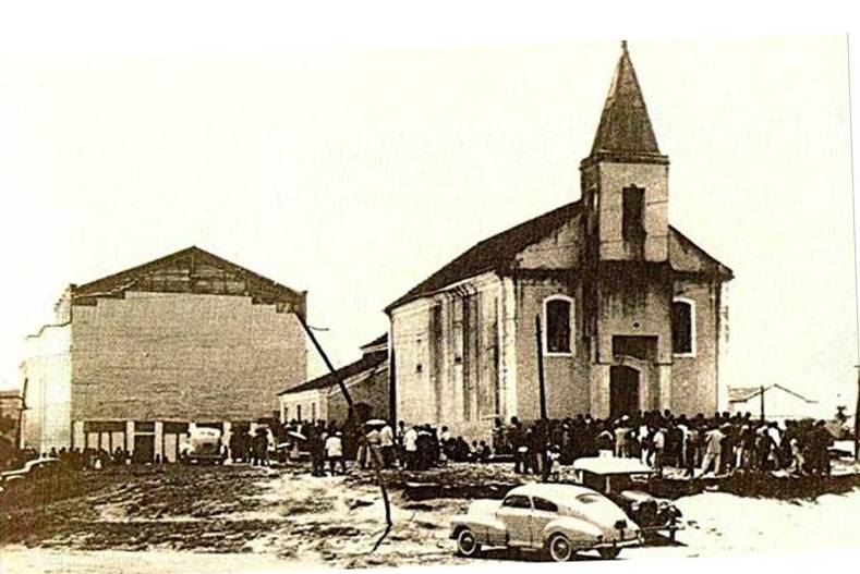 Museu Fotográfico de Divinópolis : Largo da Matriz & Catedral do Divino ...