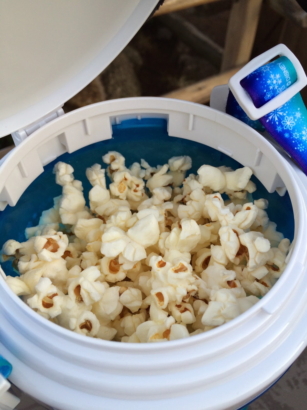 Frozen Fantasy Popcorn Bucket / フローズンファンタジー ポップコーンバケット ~ I'm Made of ...