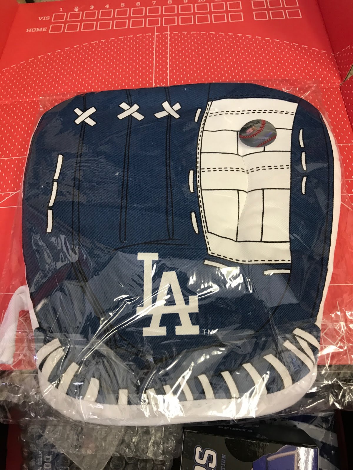 Dodgers Blue Heaven: 2017 Dodgers Sports Crate - June Edition - Yasmani ...