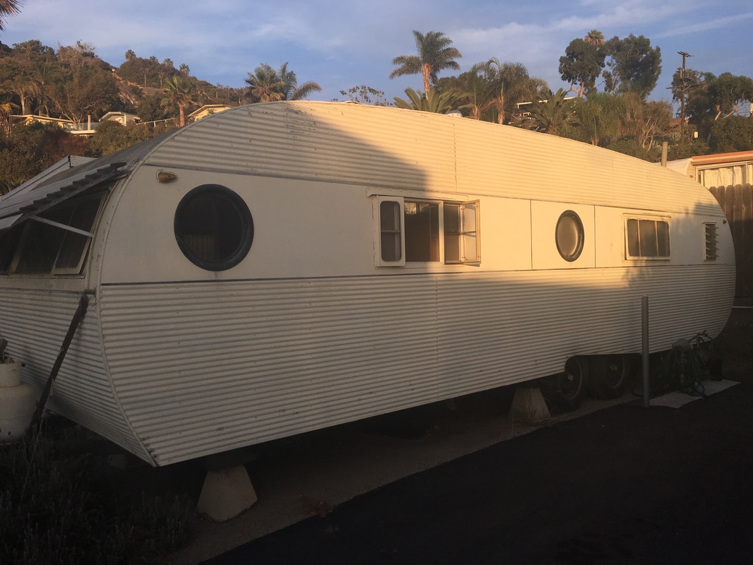 Just A Car Guy: a pair of 30' Airfloat "Land Yacht" trailers were ...