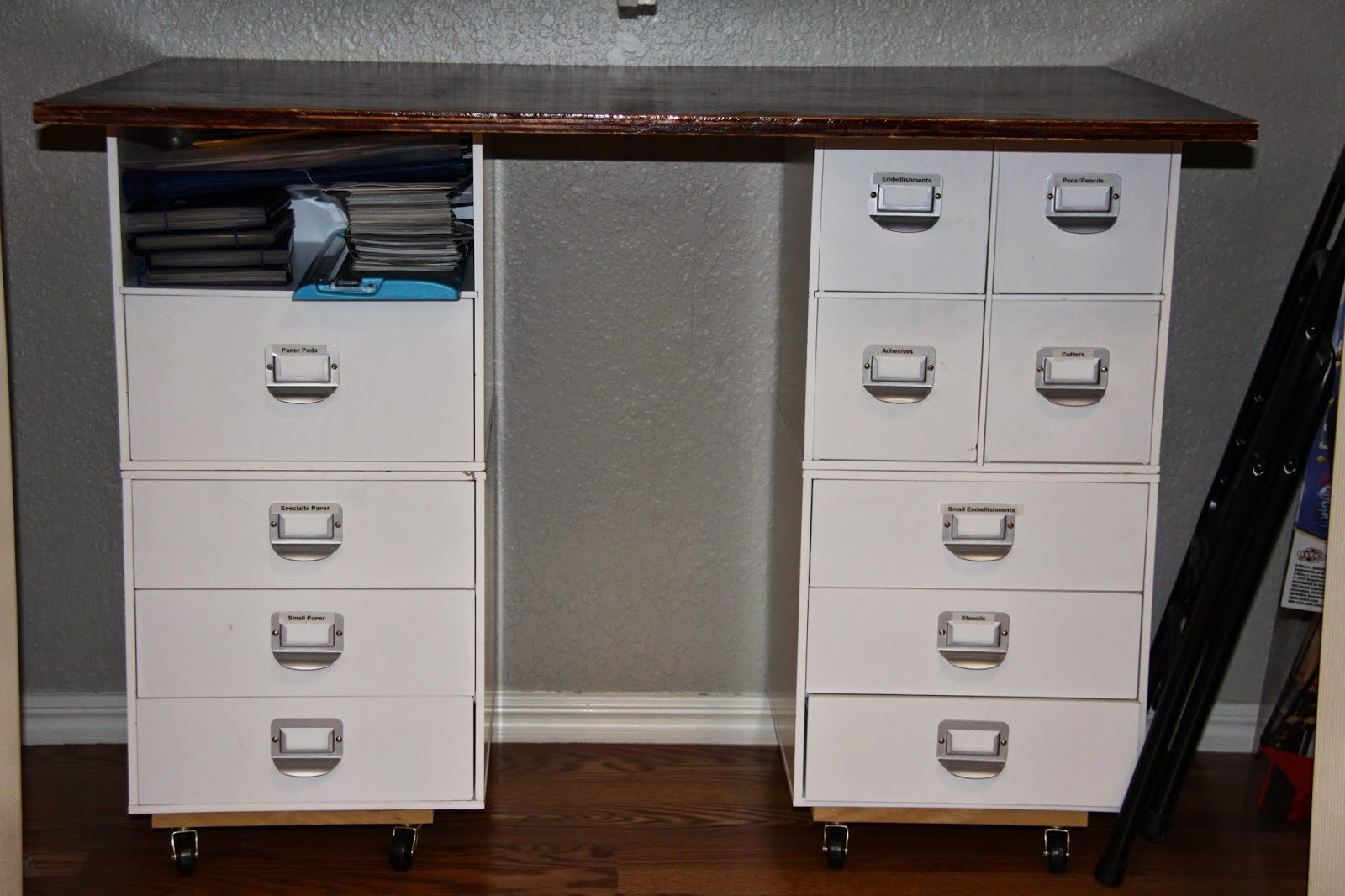 Little Nest in the Big City: In the Library (with a candlestick?)