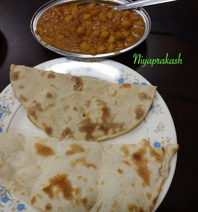 Niya's World: Tandoori Roti, Plain Naan, Channa Masala & Dosa ...