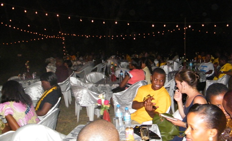 FUNGA MWAKA YA FRIENDS ON FRIDAY EXTRAVAGANZAAAA SI MCHEZO. « Uncle Jimmy