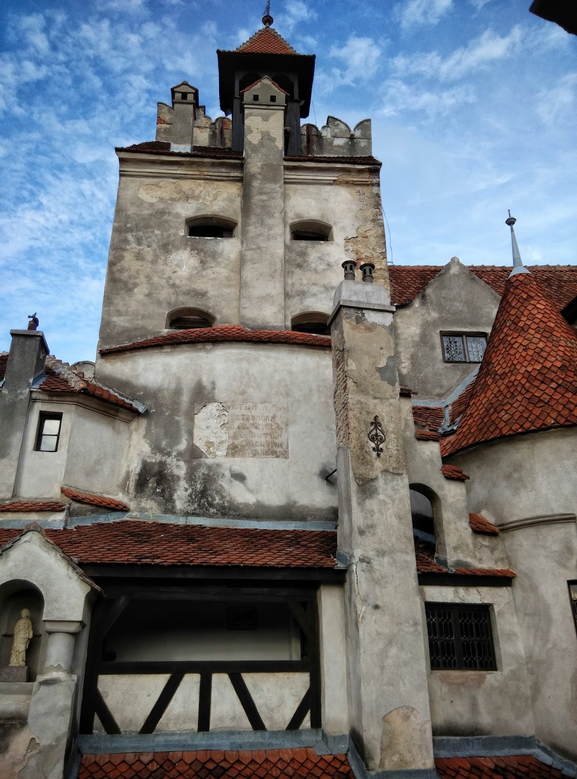 Il castello di Bran e la leggenda di Dracula, Transilvania The Bran ...