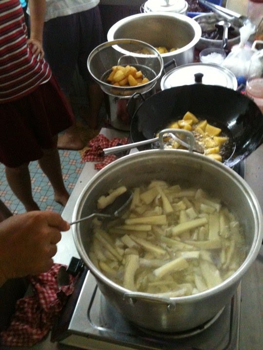 HoRNbiLL StORiES: Iban Traditional Food