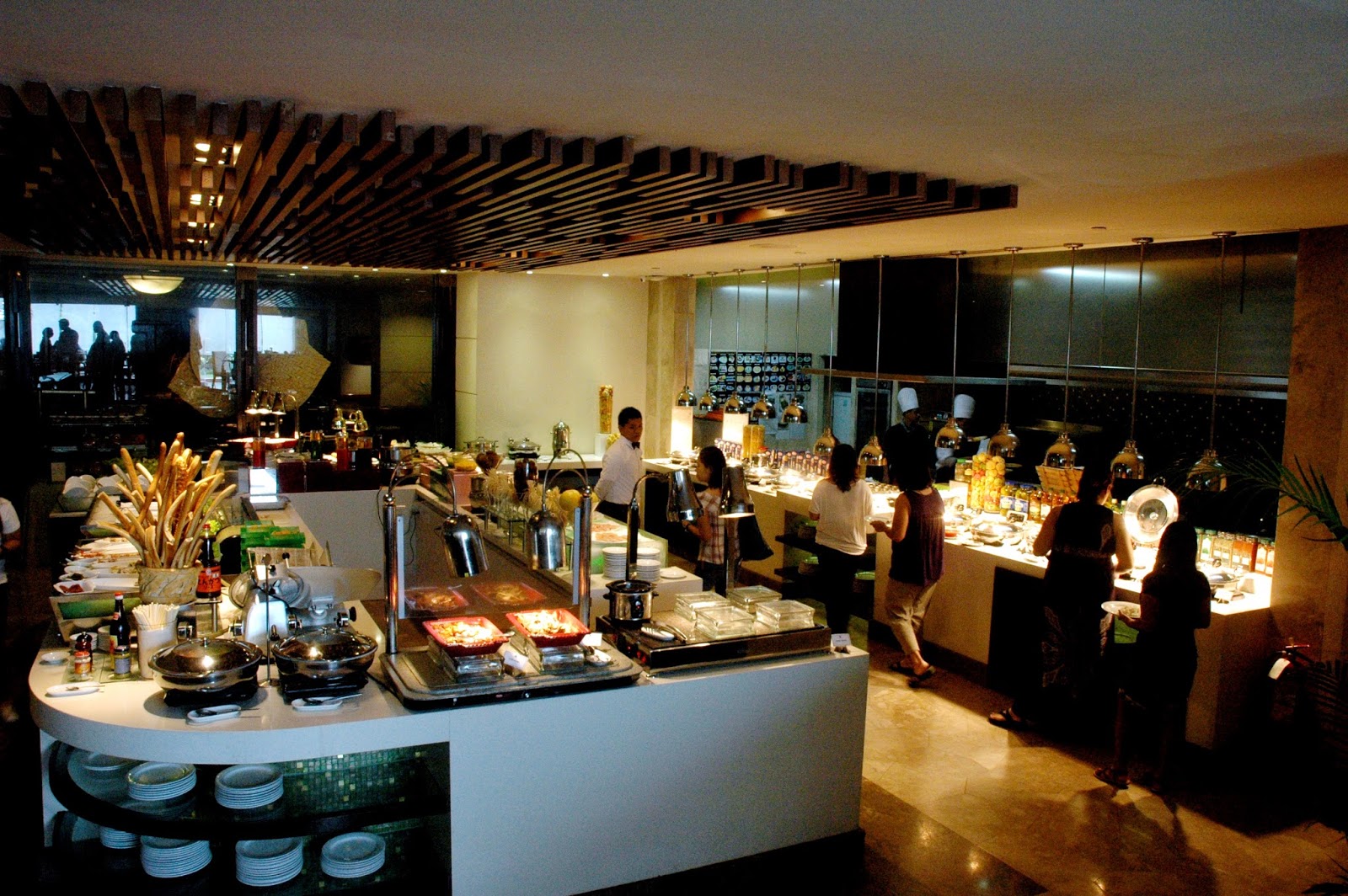 DUDE FOR FOOD: Breakfast at Cafe Marco