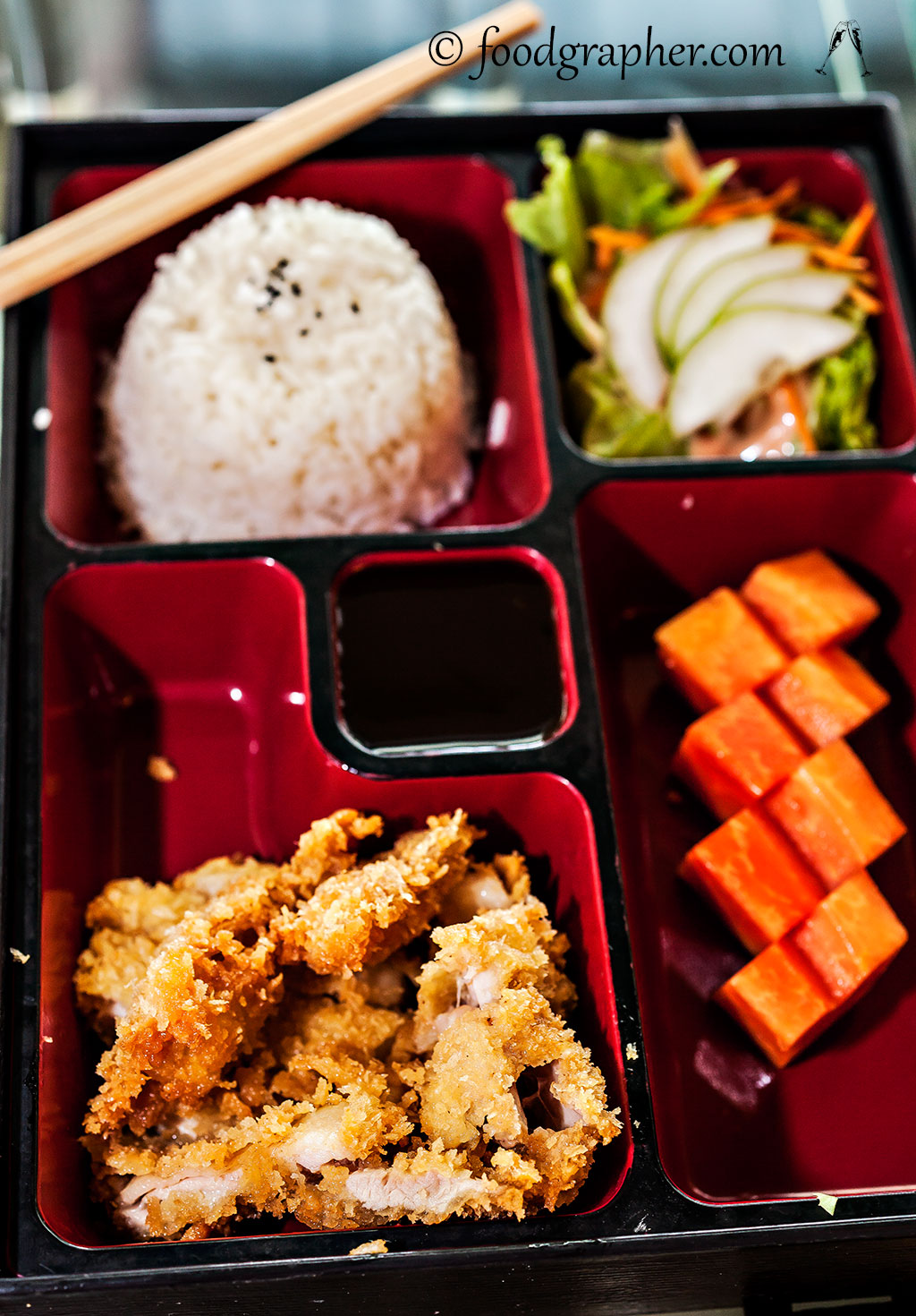 Food Channel - Lenmarc Surabaya