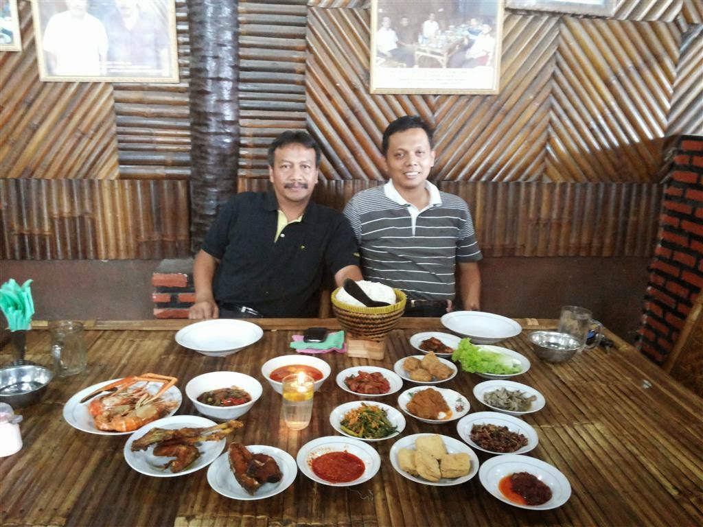 R. TOPY MALYANTO: KOTA DURI - MASIH SEPERTI YANG DULU - TIDAK BANYAK ...