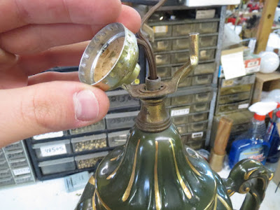 Lamp Parts and Repair | Lamp Doctor: 5 Steps To Replace A Lamp Socket