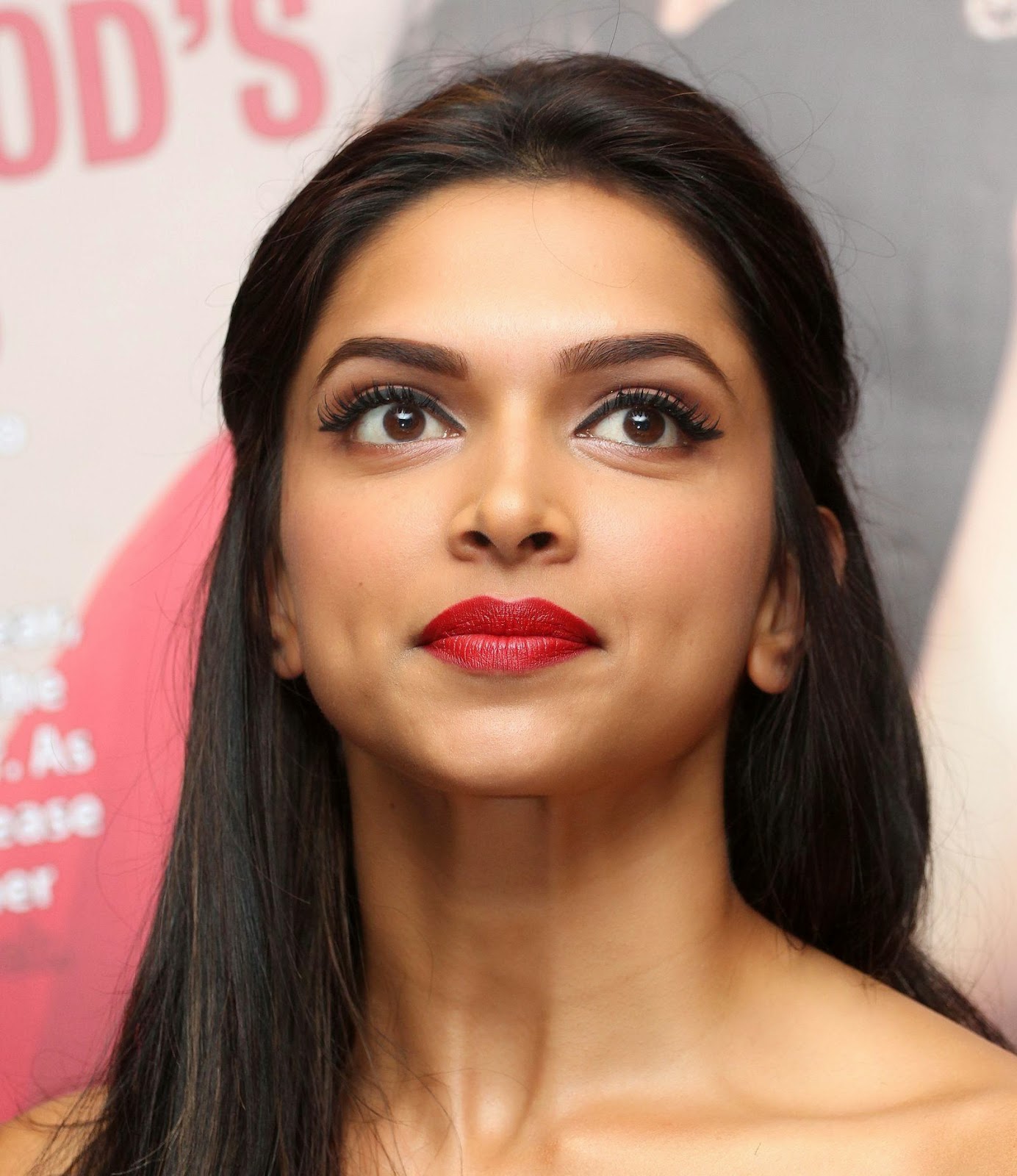 Deepika Padukone Sexy Lips 💋🔥 : r/DeepikaPadukoneFap