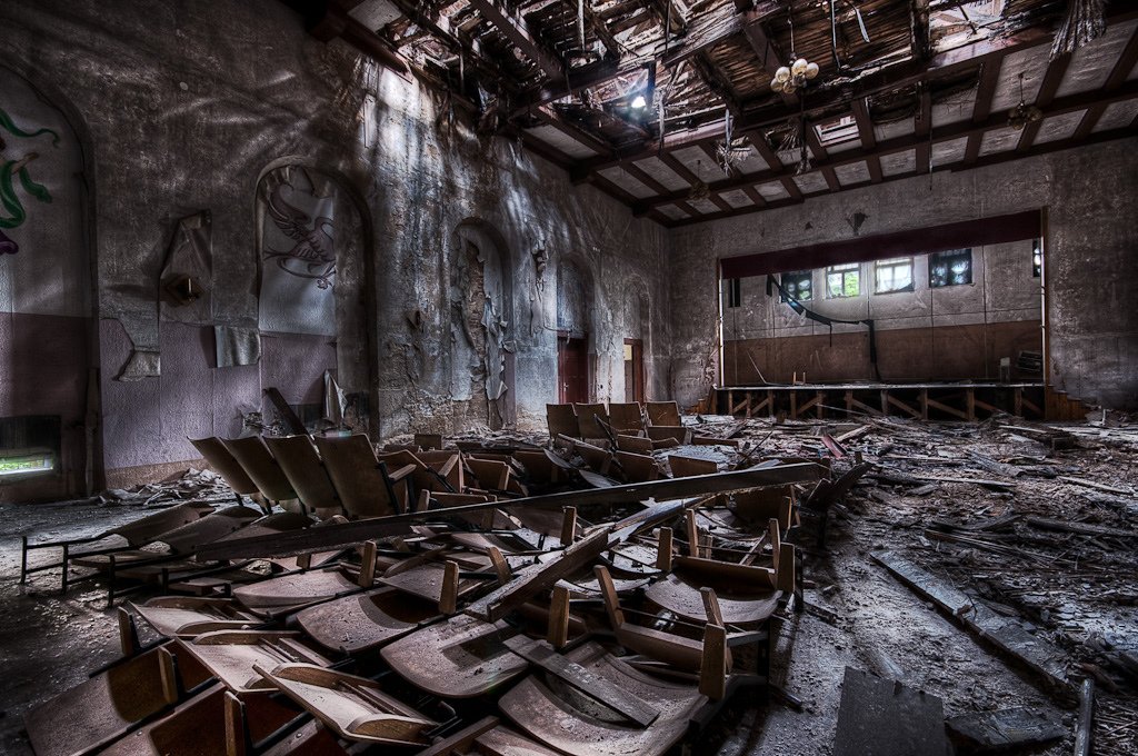 How to Photograph Abandoned Places and Buildings – Urban Exploration ...