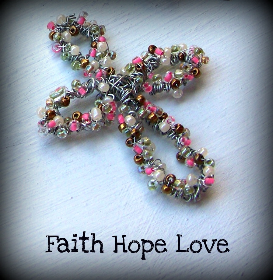 Pjoe And Lylie: Handmade Wire Crosses