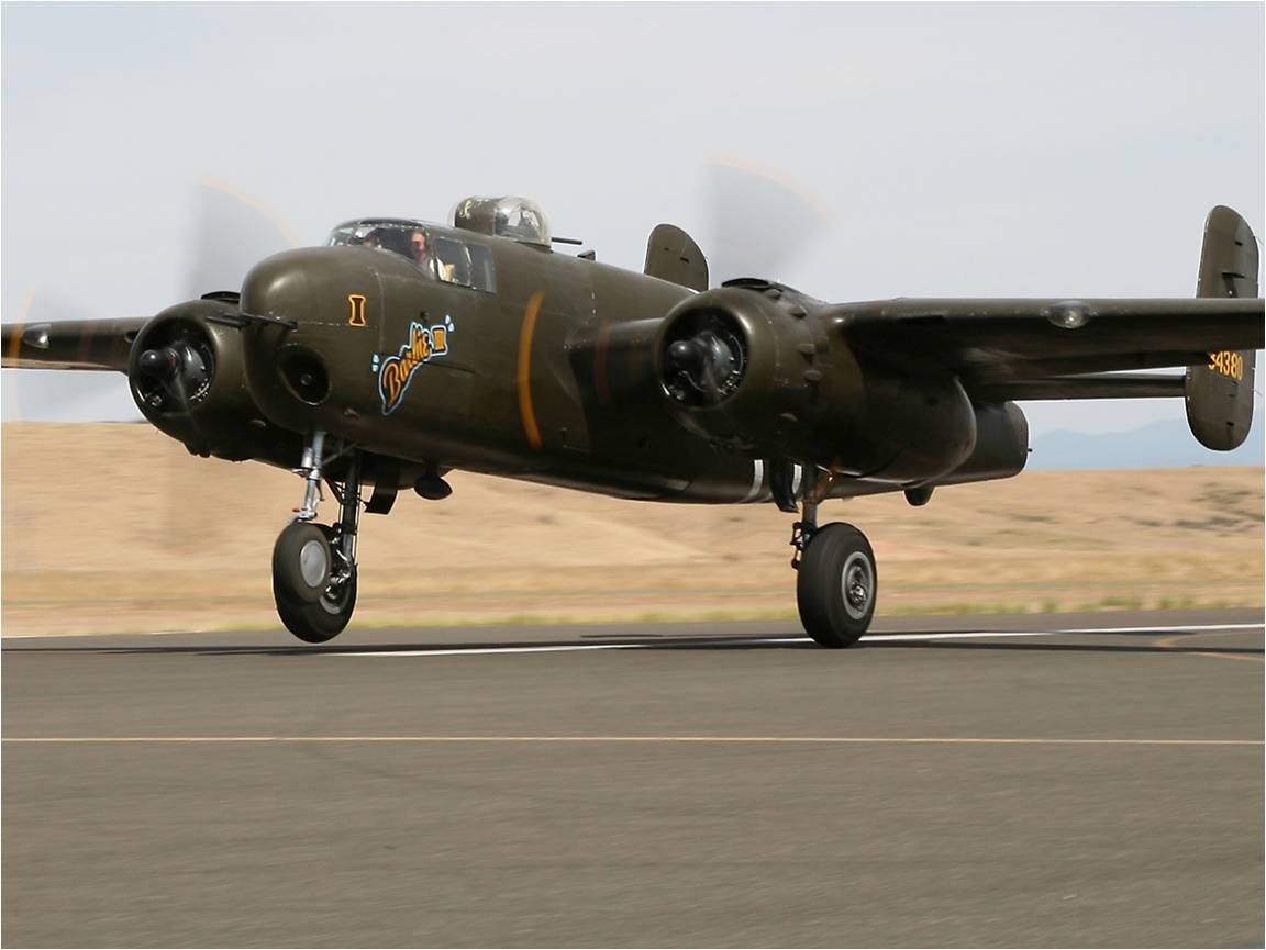 Military History Of the 20th Century: Air show photos of WWII bombers