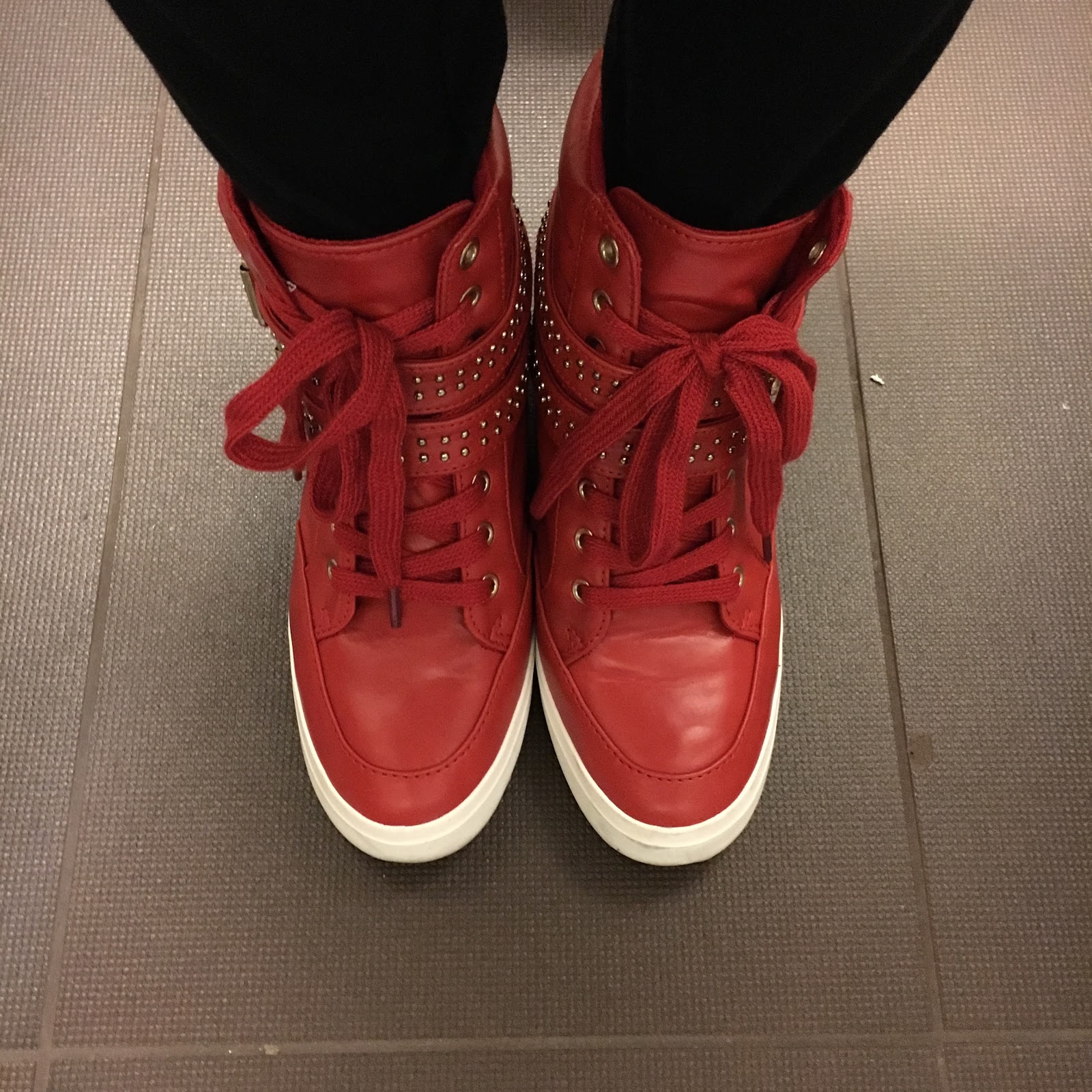 The Beauty of Life: #TuesdayShoesday: JustFab Red Studded Wedge Sneakers