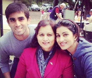 Pallavi Sharda Family Husband Son Daughter Father Mother Marriage ...