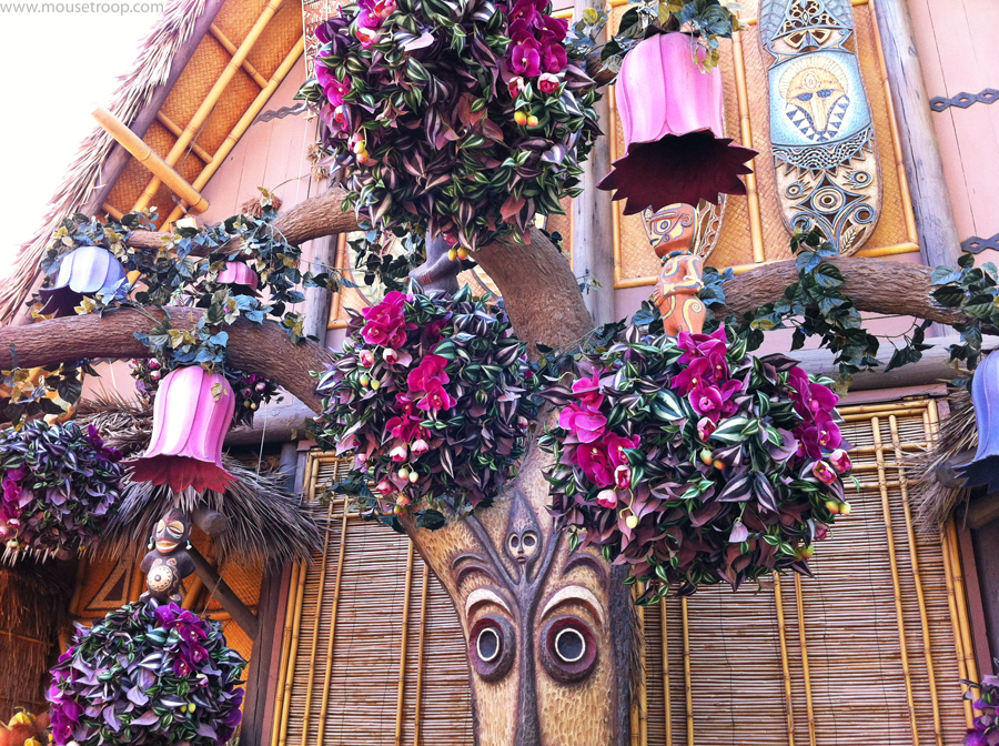Mouse Troop: Life Falls From Tiki Room's Tangaroa