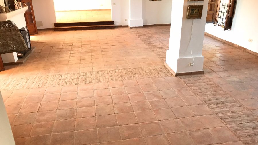 SUELO DE BARRO INTERIOR EN VERA (ALMERIA)