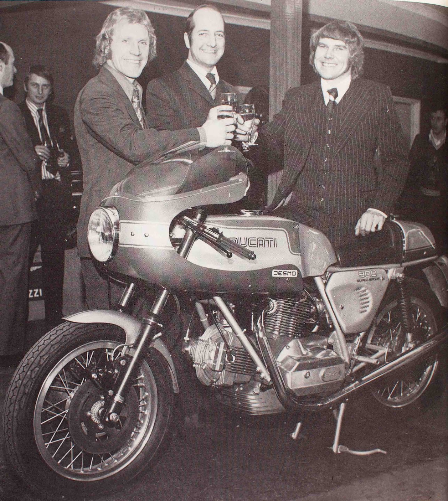 MICK WALKER ~ Motorcycle Fashions