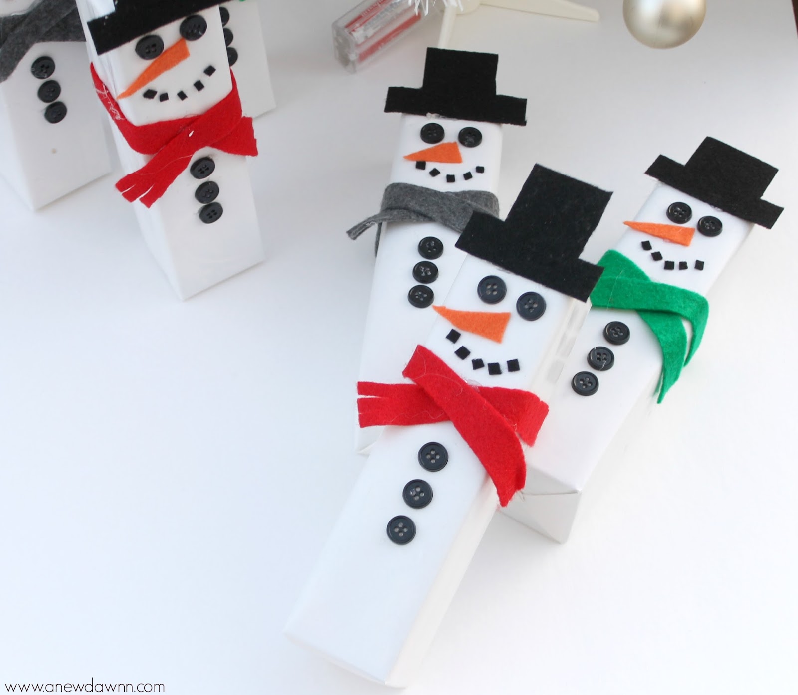 Surprise Someone with These DIY Snowman Cookie Treats - A New Dawnn