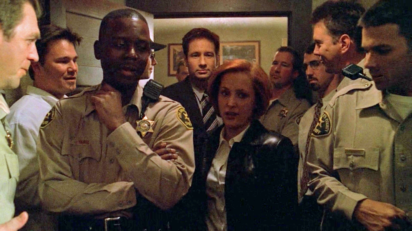 Doux Reviews: The X-Files: First Person Shooter