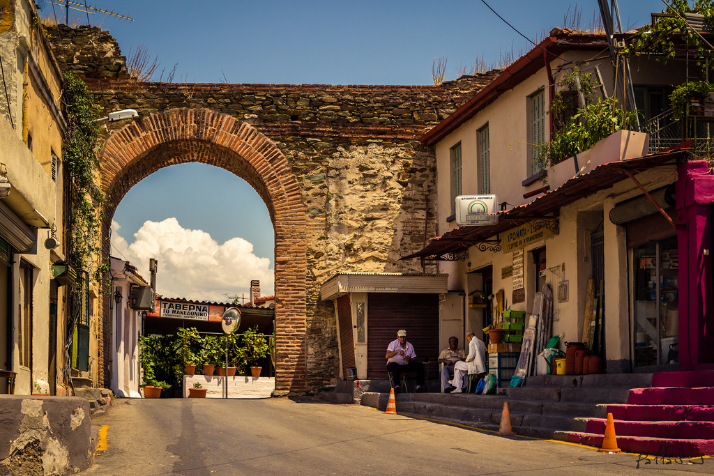 ΕΝΝΕΑ ΕΤΗ ΦΩΤΟΣ: ΚΑΘΕ ΒΗΜΑ ΚΑΙ ΕΝΑ «ΓΕΙΑ»