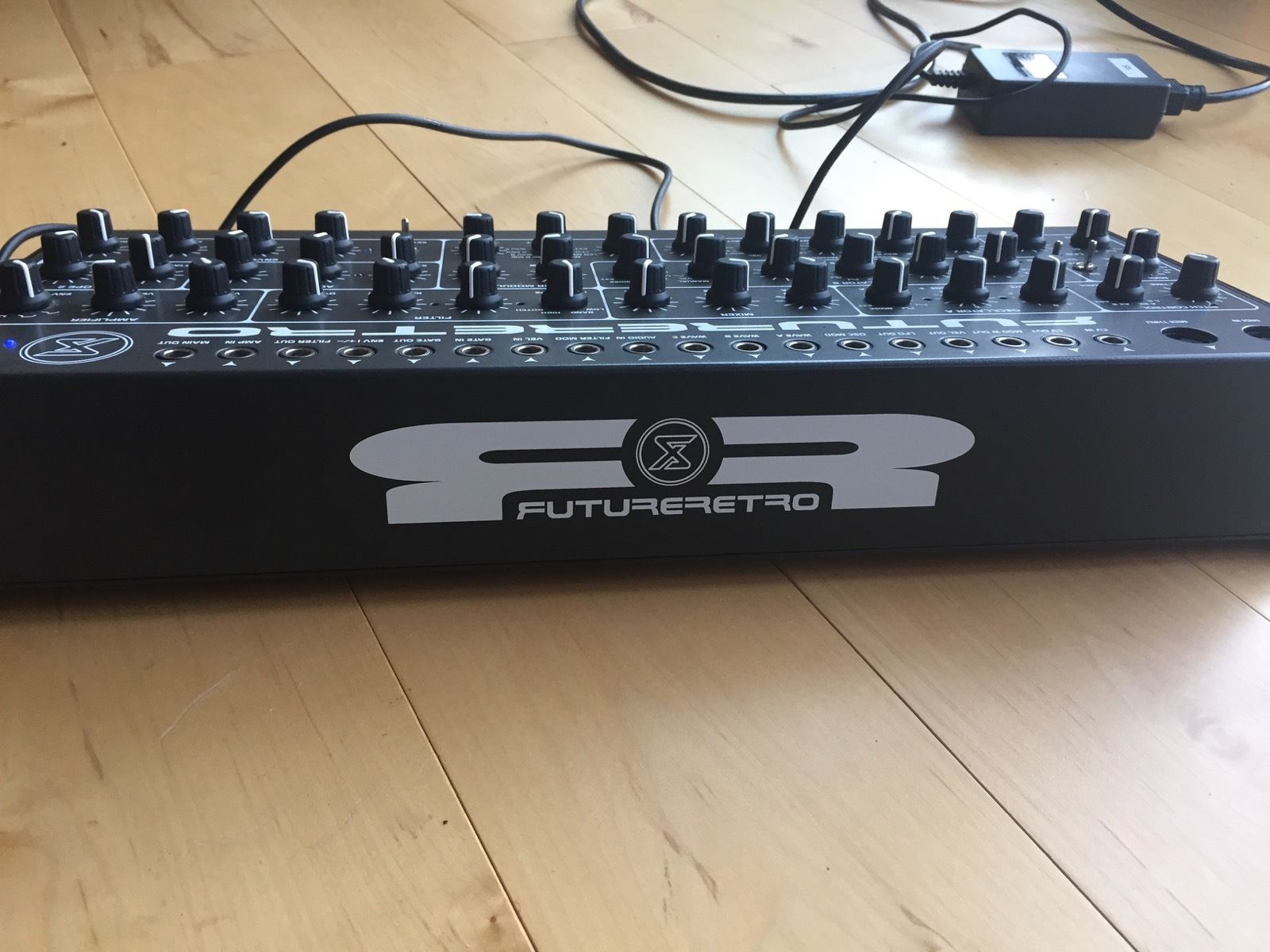 MATRIXSYNTH: Future Retro XS Semi-Modular Analog Synthesizer SN FRXS207